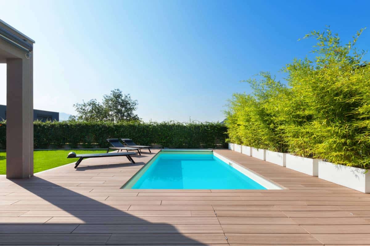 Piscine enterrée : les éléments à connaître avant d'entamer les travaux ...